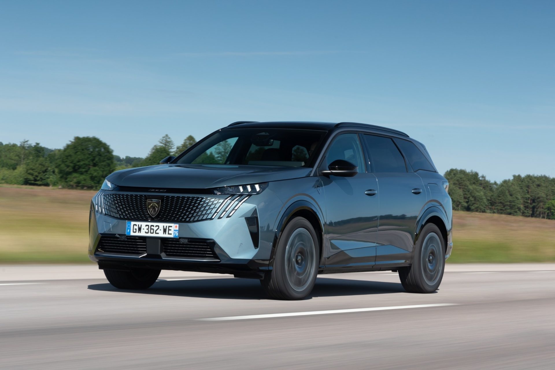 7 koltuklu dev Peugeot 5008, son çeyrekte Türkiye'de - HardwareLab